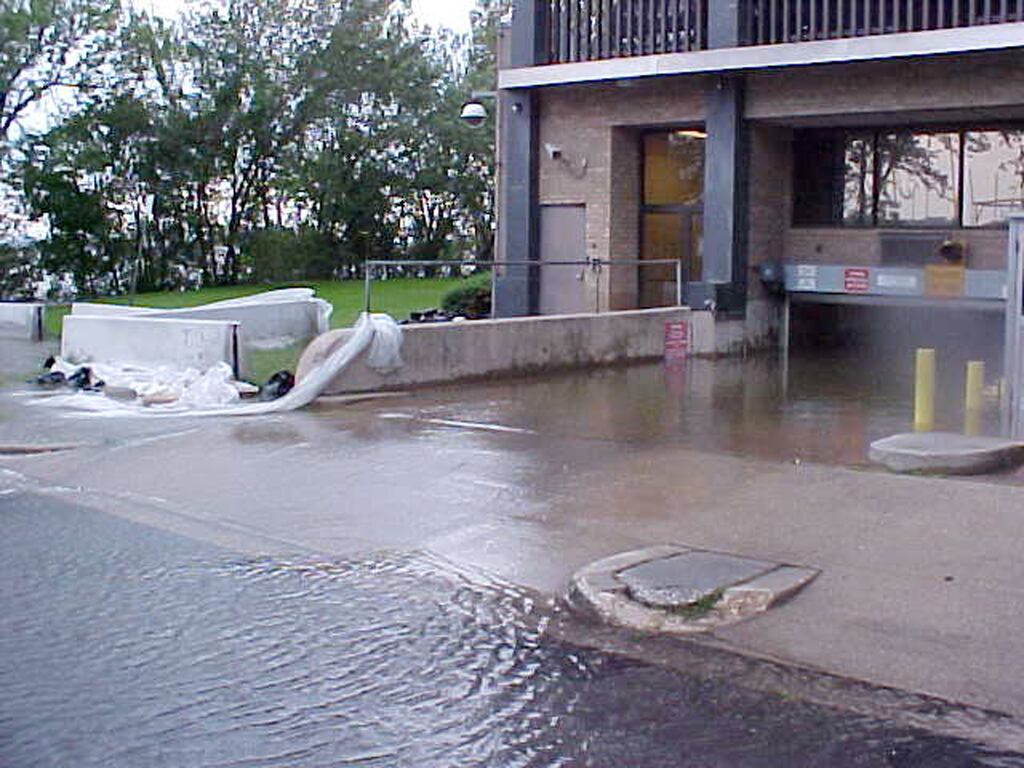 Rising oceans threaten to submerge 128 military bases: report