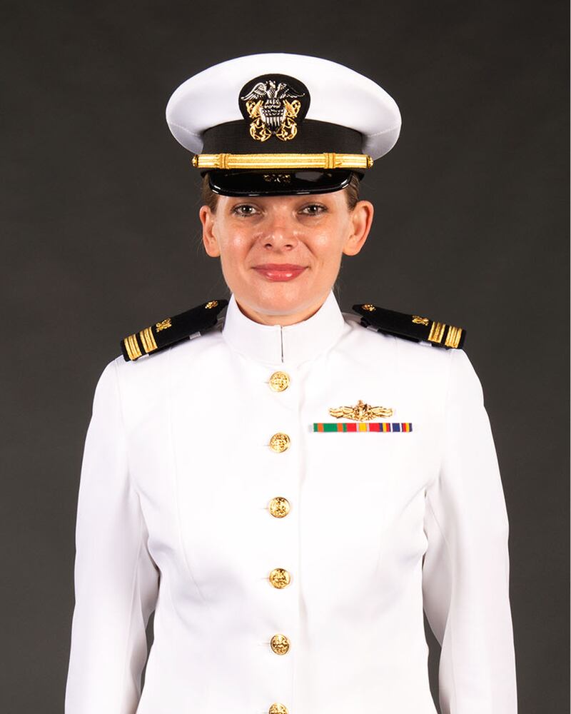 Navy to begin testing new female dress uniforms at Naval Academy graduation
