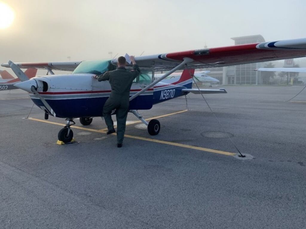 How the Navy is looking to build better flight training students