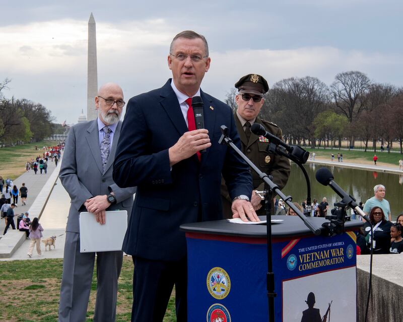 Brett Crozier, ‘maverick’ fired as carrier CO, wouldn’t change a thing