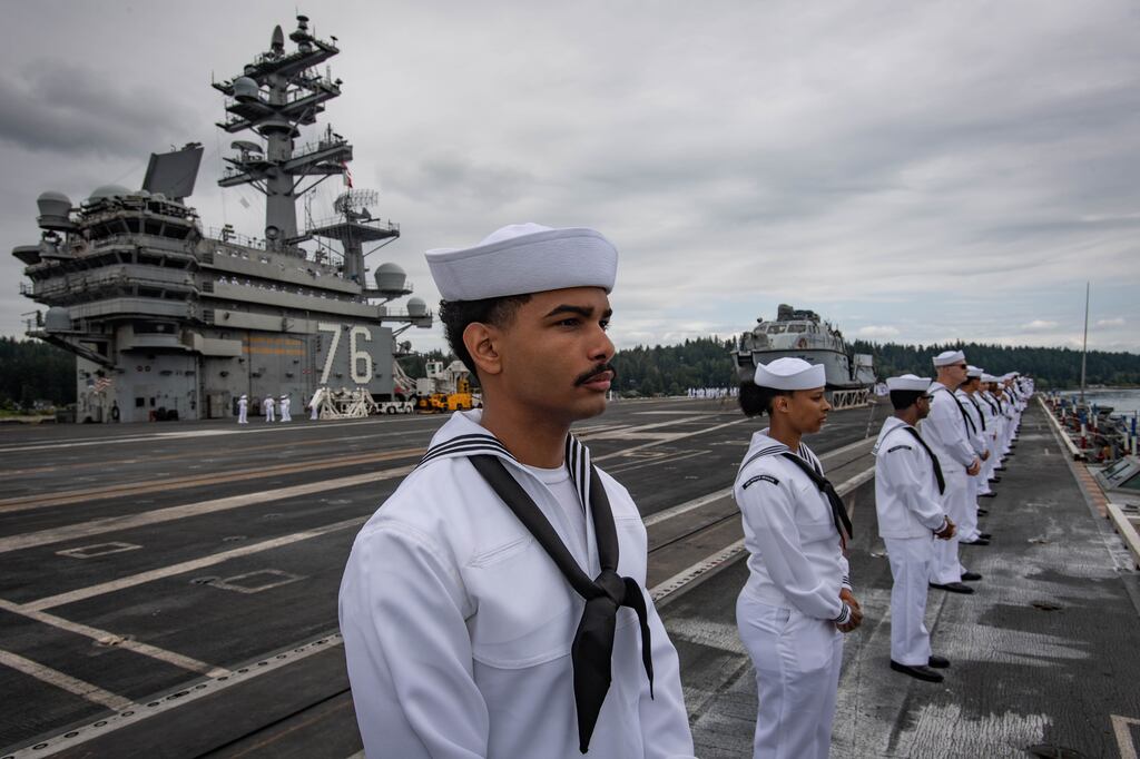 USS Ronald Reagan arrives at new homeport in Bremerton, Washington
