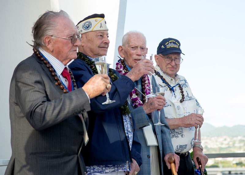 USS Arizona survivor Donald Stratton dies at 97