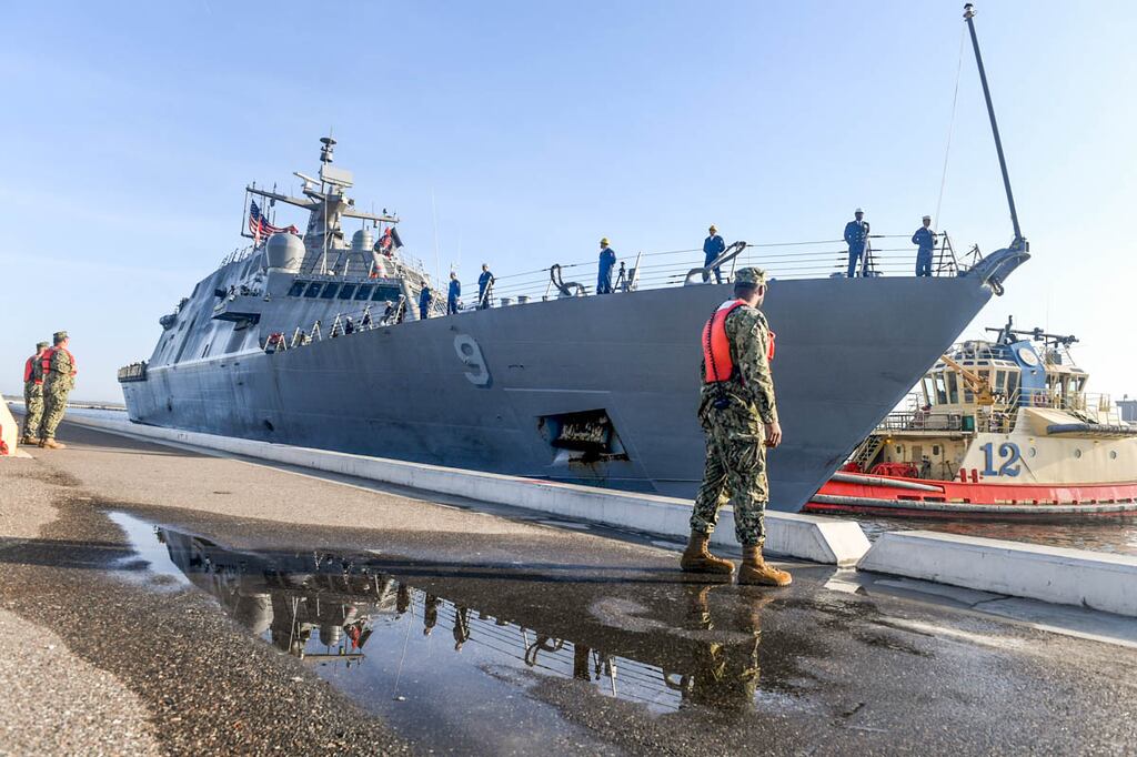 Navy mothballs, commissions littoral combat ships back-to-back
