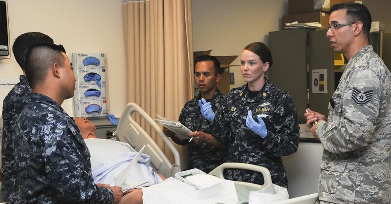 Chicago trauma center prepares corpsmen for the battlefield